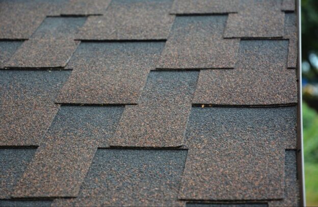 A Helpful Guide to Roof Shingle Patterns • Roofing Company | Roof ...